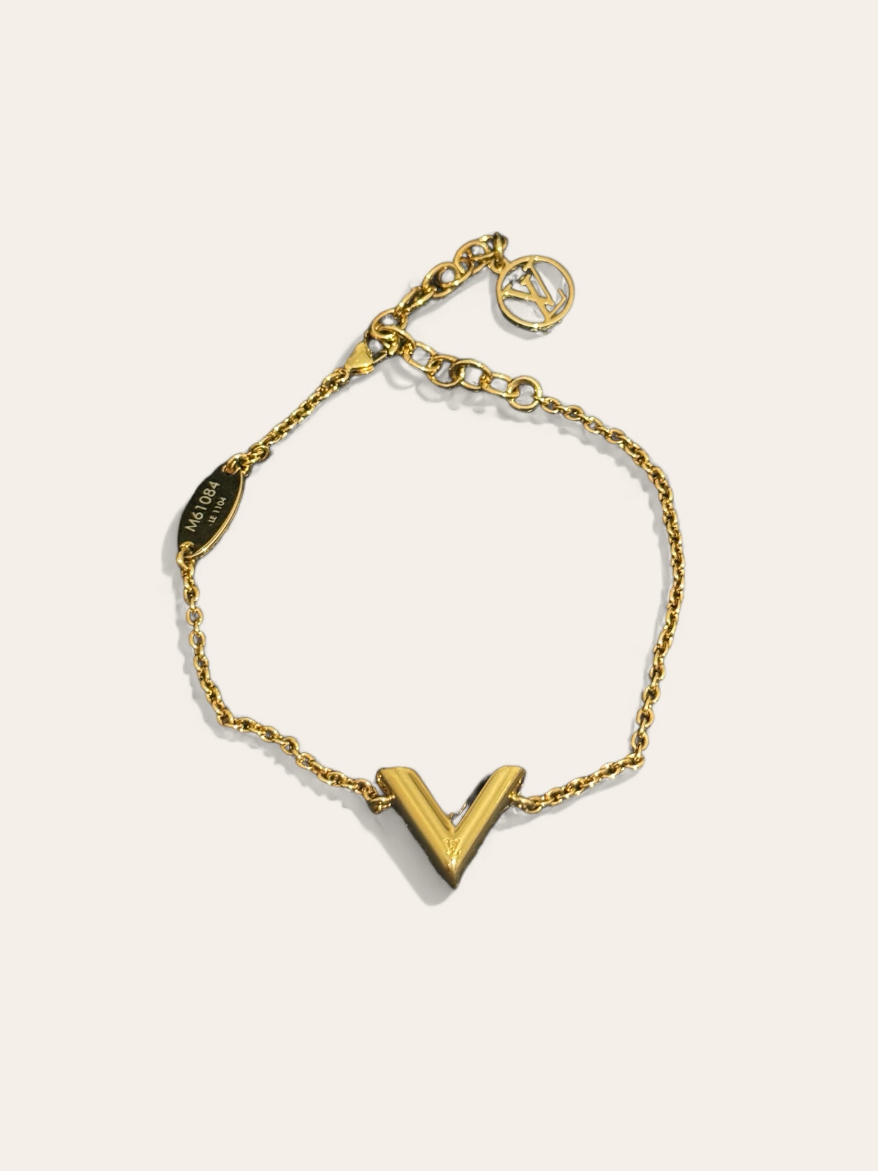Louis Vuitton Essential V Bracelet - D'LuxeTribute